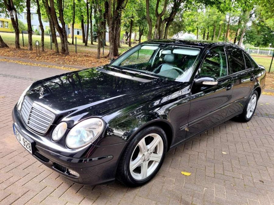 Melns Mercedes-Benz e-200 2005 Jonava, ar dzinēja tilpumu 2.15 L un nobraukumu 433 tūkst. km par 2499 €, foto 14 vietnē AUTOMOTO.COM.LV