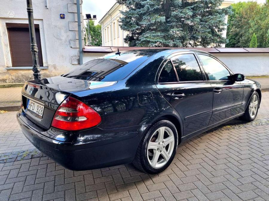 Melns Mercedes-Benz e-200 2005 Jonava, ar dzinēja tilpumu 2.15 L un nobraukumu 433 tūkst. km par 2499 €, foto 20 vietnē AUTOMOTO.COM.LV