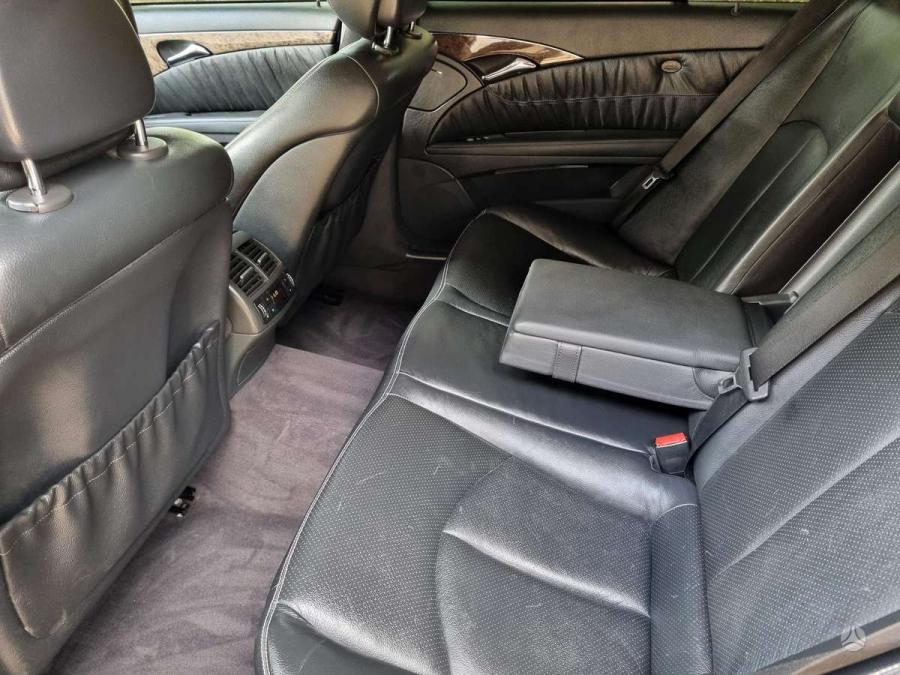 Melns Mercedes-Benz e-200 2005 Jonava, ar dzinēja tilpumu 2.15 L un nobraukumu 433 tūkst. km par 2499 €, foto 23 vietnē AUTOMOTO.COM.LV