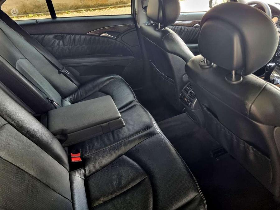 Melns Mercedes-Benz e-200 2005 Jonava, ar dzinēja tilpumu 2.15 L un nobraukumu 433 tūkst. km par 2499 €, foto 24 vietnē AUTOMOTO.COM.LV