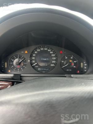 Черный Мерседес E 200 2005 в Рига, объемом двигателя 2.00 л и пробегом 314 тыс. км за 2500 €, фото 10 на AUTOMOTO.COM.LV