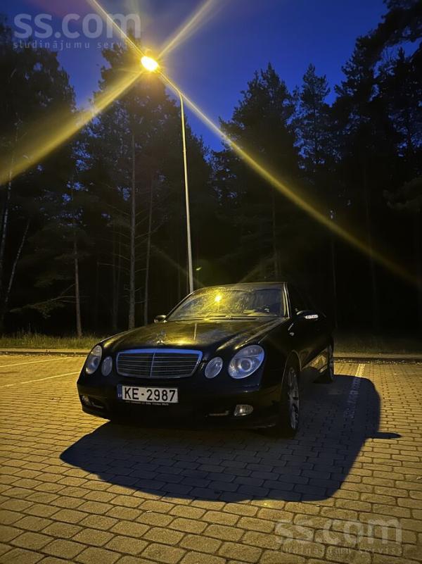 Black Mercedes-Benz e-200 2005 in Riga, with an engine capacity of 2.00 L and mileage of 314 thousand km for 2500 €, photo 1 on AUTOMOTO.COM.LV