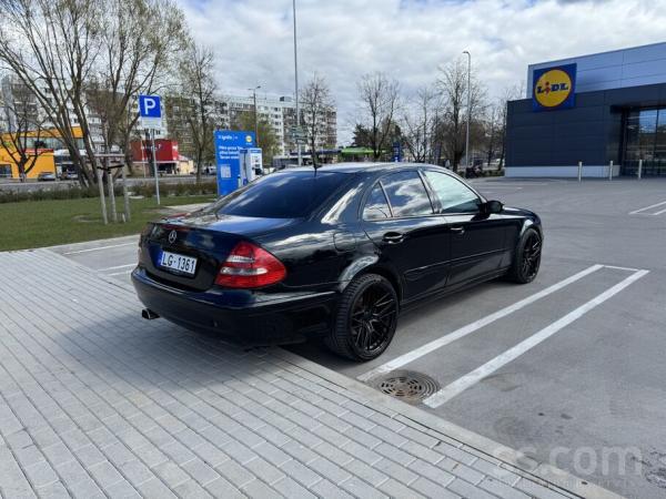 Melns Mercedes-Benz e-200 2006 Rīga, ar dzinēja tilpumu 2.20 L un nobraukumu 451 tūkst. km par 3000 €, foto 3 vietnē AUTOMOTO.COM.LV