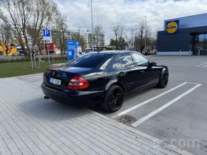 Melns Mercedes-Benz e-200 2006 Rīga, ar dzinēja tilpumu 2.20 L un nobraukumu 451 tūkst. km par 3000 €, foto 4 vietnē AUTOMOTO.COM.LV