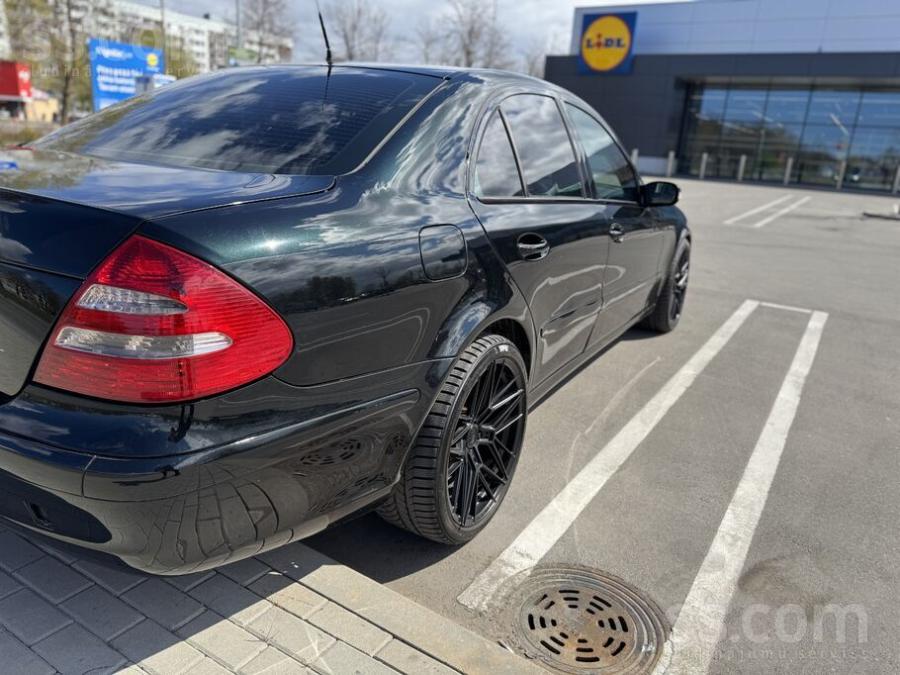 Melns Mercedes-Benz e-200 2006 Rīga, ar dzinēja tilpumu 2.20 L un nobraukumu 451 tūkst. km par 3000 €, foto 12 vietnē AUTOMOTO.COM.LV