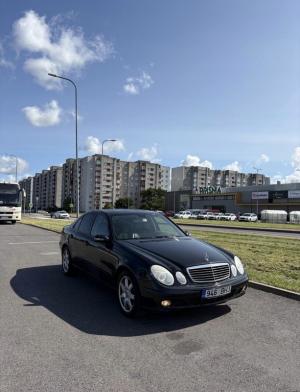 Черный Мерседес E 200 2006 в Нарва, объемом двигателя 2.20 л и пробегом 474 тыс. км за 1350 €, фото 7 на AUTOMOTO.COM.LV