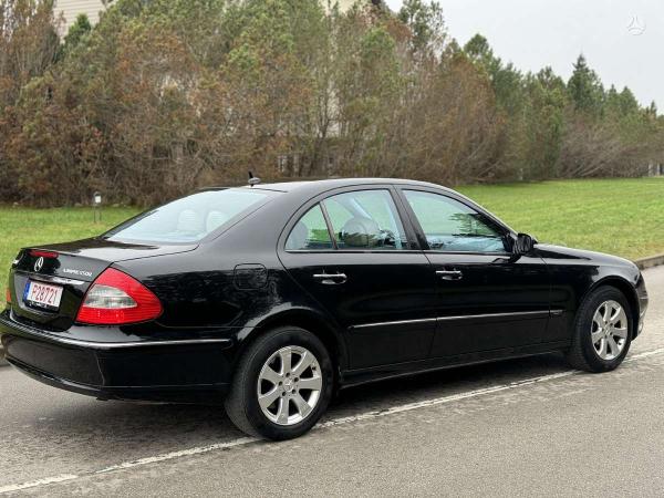 Black Mercedes-Benz e-200 2007 in Mazeikiai, with an engine capacity of 1.80 L and mileage of 305 thousand km for 3300 €, photo 6 on AUTOMOTO.COM.LV