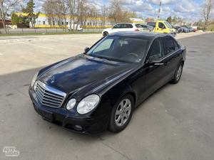 Черный Мерседес E 200 2007 в Паневежис, объемом двигателя 2.20 л и пробегом 400 тыс. км за 2050 €, фото 5 на AUTOMOTO.COM.LV