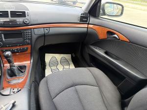 Черный Мерседес E 200 2007 в Паневежис, объемом двигателя 2.20 л и пробегом 400 тыс. км за 2050 €, фото 15 на AUTOMOTO.COM.LV