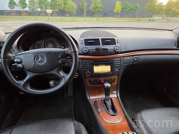 Melns Mercedes-Benz e-200 2008 Rīga, ar dzinēja tilpumu 2.20 L un nobraukumu 327 tūkst. km par 2000 €, foto 7 vietnē AUTOMOTO.COM.LV