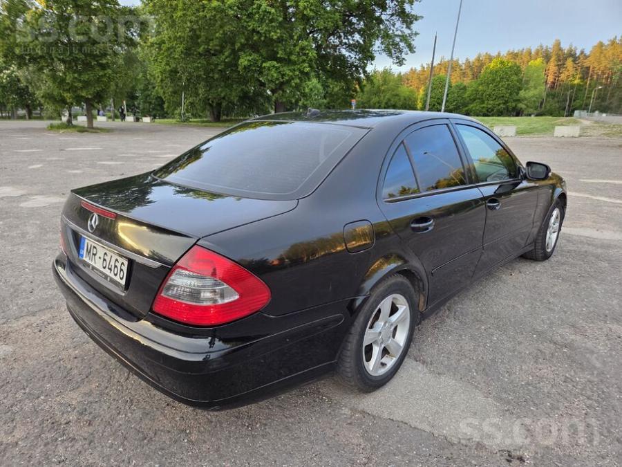 Melns Mercedes-Benz e-200 2008 Rīga, ar dzinēja tilpumu 2.20 L un nobraukumu 327 tūkst. km par 1800 €, foto 5 vietnē AUTOMOTO.COM.LV