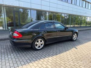 Black Mercedes-Benz e-200 2008 in Tukums, with an engine capacity of 1.80 L and mileage of 139 thousand km for 5200 €, photo 8 on AUTOMOTO.COM.LV