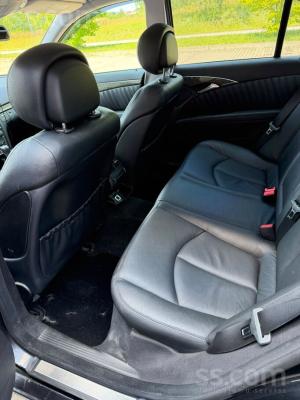 Black Mercedes-Benz e-200 2008 in Tukums, with an engine capacity of 1.80 L and mileage of 139 thousand km for 5200 €, photo 11 on AUTOMOTO.COM.LV