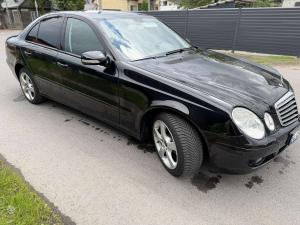 Melns Mercedes-Benz e-200 2008 Kauņa, ar dzinēja tilpumu 2.15 L un nobraukumu 312 tūkst. km par 4950 €, foto 4 vietnē AUTOMOTO.COM.LV