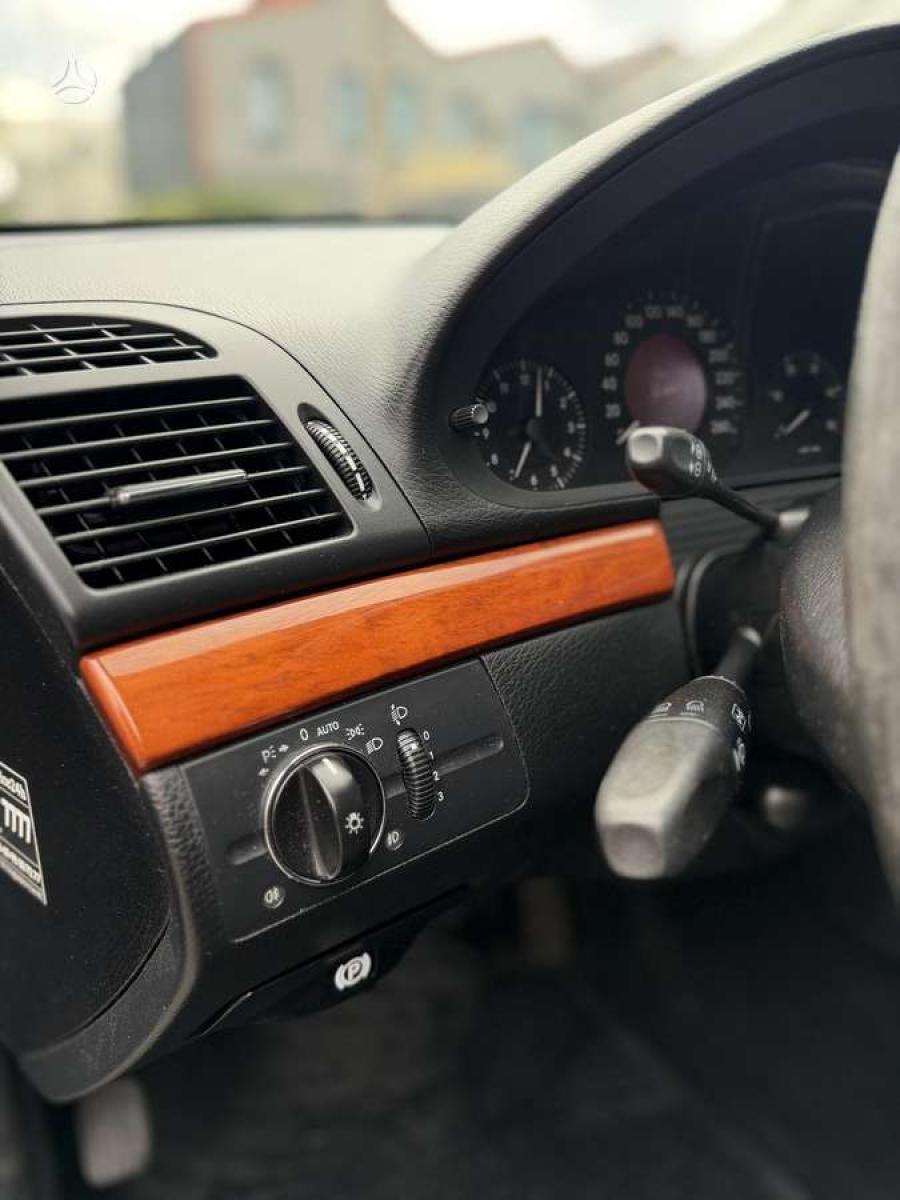 Melns Mercedes-Benz e-200 2008 Kauņa, ar dzinēja tilpumu 2.15 L un nobraukumu 312 tūkst. km par 4950 €, foto 24 vietnē AUTOMOTO.COM.LV