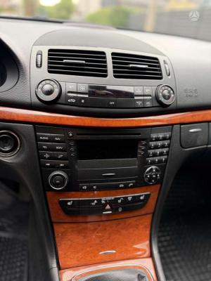 Melns Mercedes-Benz e-200 2008 Kauņa, ar dzinēja tilpumu 2.15 L un nobraukumu 312 tūkst. km par 4950 €, foto 28 vietnē AUTOMOTO.COM.LV