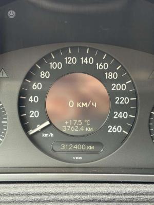 Melns Mercedes-Benz e-200 2008 Kauņa, ar dzinēja tilpumu 2.15 L un nobraukumu 312 tūkst. km par 4950 €, foto 39 vietnē AUTOMOTO.COM.LV