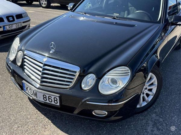 Black Mercedes-Benz e-200 2008 in Vilnius, with an engine capacity of 2.15 L and mileage of 430 thousand km for 2690 €, photo 4 on AUTOMOTO.COM.LV