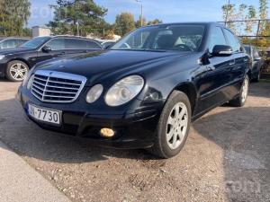 Черный Мерседес E 200 2008 в Рига, объемом двигателя 2.20 л и пробегом 344 тыс. км за 2300 €, фото  на AUTOMOTO.COM.LV