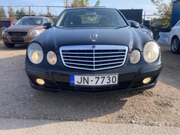 Melns Mercedes-Benz e-200 2008 Rīga, ar dzinēja tilpumu 2.20 L un nobraukumu 344 tūkst. km par 2300 €, foto 3 vietnē AUTOMOTO.COM.LV