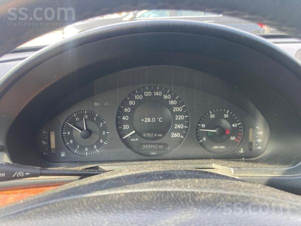 Melns Mercedes-Benz e-200 2008 Rīga, ar dzinēja tilpumu 2.20 L un nobraukumu 344 tūkst. km par 2300 €, foto 9 vietnē AUTOMOTO.COM.LV