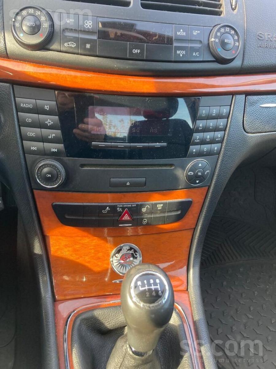Melns Mercedes-Benz e-200 2008 Rīga, ar dzinēja tilpumu 2.20 L un nobraukumu 344 tūkst. km par 2300 €, foto 14 vietnē AUTOMOTO.COM.LV