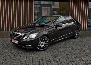 Black Mercedes-Benz e-200 2009 in Riga, with an engine capacity of 2.00 L and mileage of 288 thousand km for 8800 €, photo  on AUTOMOTO.COM.LV