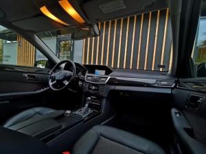 Black Mercedes-Benz e-200 2009 in Riga, with an engine capacity of 2.00 L and mileage of 288 thousand km for 8800 €, photo 6 on AUTOMOTO.COM.LV
