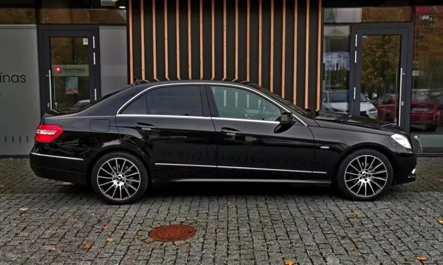 Black Mercedes-Benz e-200 2009 in Riga, with an engine capacity of 2.00 L and mileage of 288 thousand km for 8800 €, photo 21 on AUTOMOTO.COM.LV