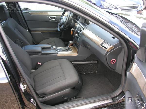 Черный Мерседес E 200 2009 в Рига, объемом двигателя 2.20 л и пробегом 0 тыс. км за 6500 €, фото 6 на AUTOMOTO.COM.LV