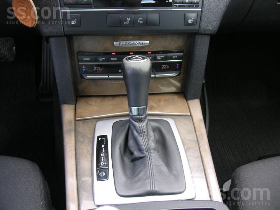 Черный Мерседес E 200 2009 в Рига, объемом двигателя 2.20 л и пробегом 0 тыс. км за 6500 €, фото 15 на AUTOMOTO.COM.LV
