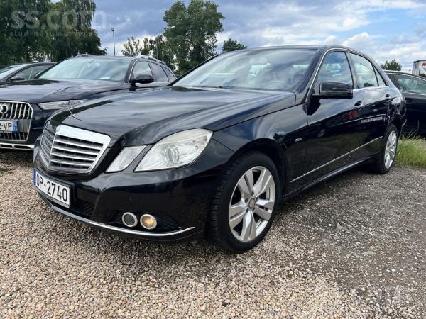 Черный Мерседес E 200 2009 в Рига, объемом двигателя 2.20 л и пробегом 307 тыс. км за 6490 €, фото 1 на AUTOMOTO.COM.LV