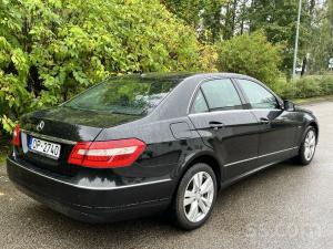 Melns Mercedes-Benz e-200 2009 Rīga, ar dzinēja tilpumu 2.10 L un nobraukumu 315 tūkst. km par 5700 €, foto 3 vietnē AUTOMOTO.COM.LV