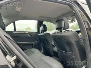 Melns Mercedes-Benz e-200 2009 Rīga, ar dzinēja tilpumu 2.10 L un nobraukumu 315 tūkst. km par 5700 €, foto 7 vietnē AUTOMOTO.COM.LV
