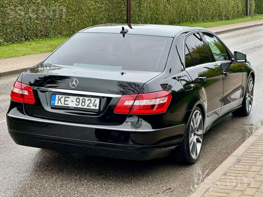Melns Mercedes-Benz e-200 2010 Rīga, ar dzinēja tilpumu 2.10 L un nobraukumu 318 tūkst. km par 6299 €, foto 2 vietnē AUTOMOTO.COM.LV