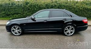 Melns Mercedes-Benz e-200 2010 Rīga, ar dzinēja tilpumu 2.10 L un nobraukumu 318 tūkst. km par 6299 €, foto 4 vietnē AUTOMOTO.COM.LV