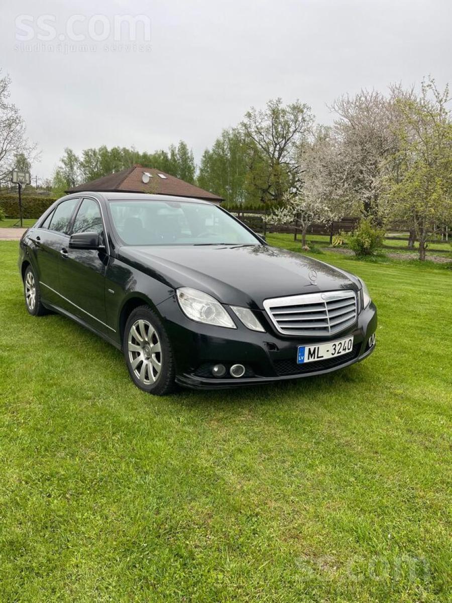 Black Mercedes-Benz e-200 2010 in Ogre, with an engine capacity of 2.00 L and mileage of 333 thousand km for 5600 €, photo 5 on AUTOMOTO.COM.LV