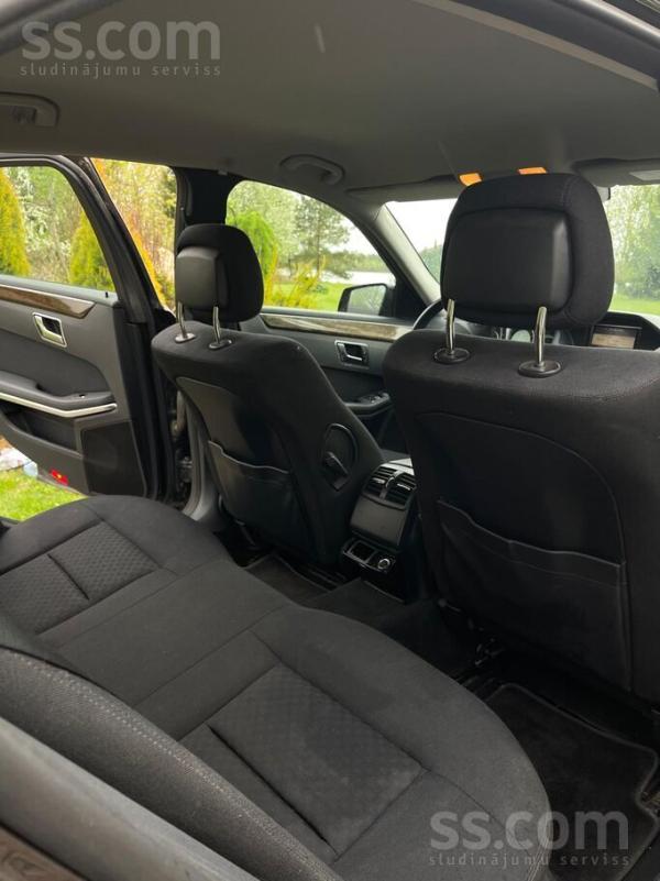 Black Mercedes-Benz e-200 2010 in Ogre, with an engine capacity of 2.00 L and mileage of 333 thousand km for 5600 €, photo 10 on AUTOMOTO.COM.LV