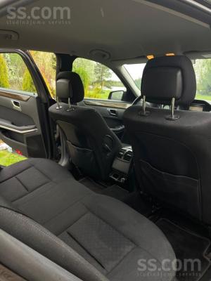 Black Mercedes-Benz e-200 2010 in Ogre, with an engine capacity of 2.00 L and mileage of 333 thousand km for 5600 €, photo 11 on AUTOMOTO.COM.LV