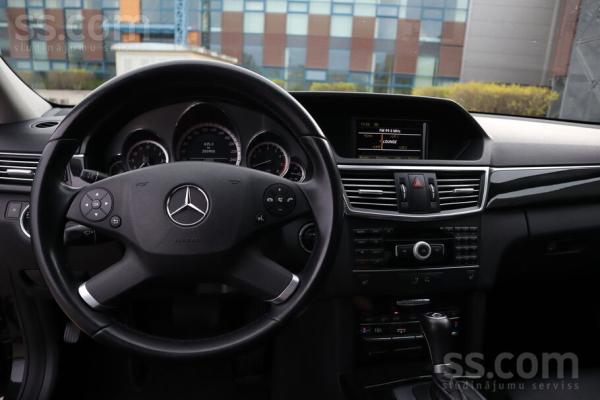 Black Mercedes-Benz e-200 2010 in Riga, with an engine capacity of 1.80 L and mileage of 243 thousand km for 6490 €, photo 9 on AUTOMOTO.COM.LV