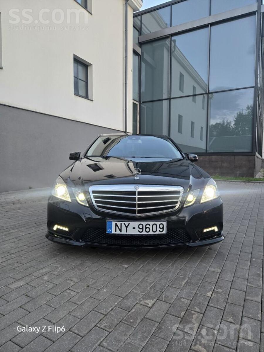 Черный Мерседес E 200 2010 в Балви, объемом двигателя 2.20 л и пробегом 340 тыс. км за 7000 €, фото 6 на AUTOMOTO.COM.LV