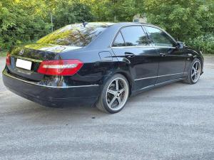 Melns Mercedes-Benz e-200 2010 Ukmergė, ar dzinēja tilpumu 2.10 L un nobraukumu 278 tūkst. km par 5700 €, foto 6 vietnē AUTOMOTO.COM.LV