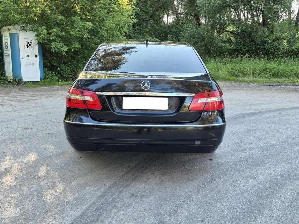 Melns Mercedes-Benz e-200 2010 Ukmergė, ar dzinēja tilpumu 2.10 L un nobraukumu 278 tūkst. km par 5700 €, foto 6 vietnē AUTOMOTO.COM.LV