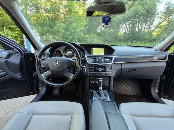 Melns Mercedes-Benz e-200 2010 Ukmergė, ar dzinēja tilpumu 2.10 L un nobraukumu 278 tūkst. km par 5700 €, foto 10 vietnē AUTOMOTO.COM.LV