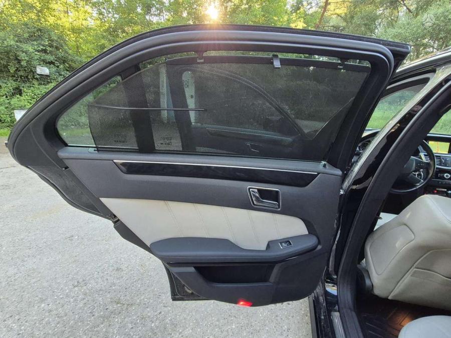 Melns Mercedes-Benz e-200 2010 Ukmergė, ar dzinēja tilpumu 2.10 L un nobraukumu 278 tūkst. km par 5700 €, foto 17 vietnē AUTOMOTO.COM.LV