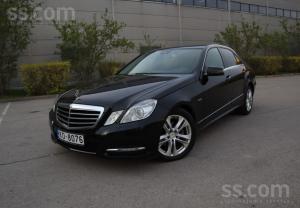 Melns Mercedes-Benz e-200 2010 Rīga, ar dzinēja tilpumu 1.80 L un nobraukumu 243 tūkst. km par 4990 €, foto  vietnē AUTOMOTO.COM.LV