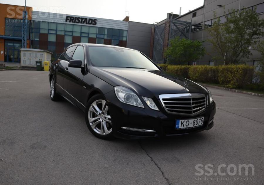 Melns Mercedes-Benz e-200 2010 Rīga, ar dzinēja tilpumu 1.80 L un nobraukumu 243 tūkst. km par 4990 €, foto 3 vietnē AUTOMOTO.COM.LV