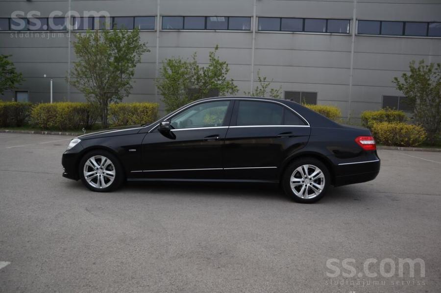 Melns Mercedes-Benz e-200 2010 Rīga, ar dzinēja tilpumu 1.80 L un nobraukumu 243 tūkst. km par 4990 €, foto 4 vietnē AUTOMOTO.COM.LV