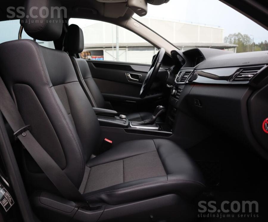 Melns Mercedes-Benz e-200 2010 Rīga, ar dzinēja tilpumu 1.80 L un nobraukumu 243 tūkst. km par 4990 €, foto 13 vietnē AUTOMOTO.COM.LV