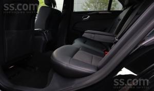Melns Mercedes-Benz e-200 2010 Rīga, ar dzinēja tilpumu 1.80 L un nobraukumu 243 tūkst. km par 4990 €, foto 14 vietnē AUTOMOTO.COM.LV